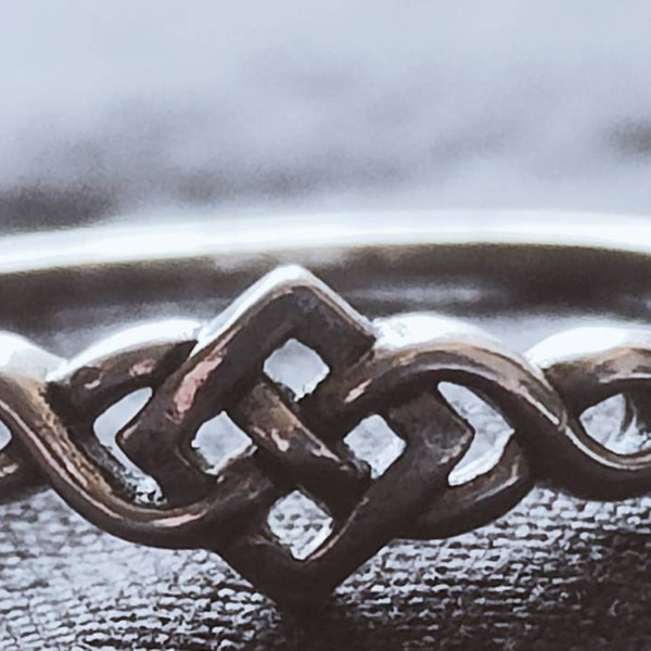 Delicate Celtic Sterling Silver Knot Ring, Size N/7, Wiccan,pagan ...