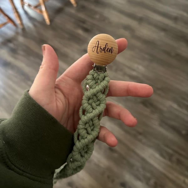 Personalized Macrame Pacifier Clip, Engraved Wood, Binky Clip, Baby ...
