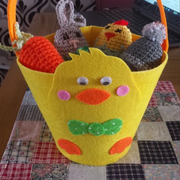 Hand Knitted Egg Cosy , Chicken Easter Egg Cover, Easter Decoration ...