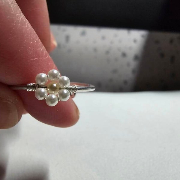 Pearl Flower Ring, Dainty Daisy Ring, Wire Flower Ring, Golden Ring With Beaded Flower, Tiny ...