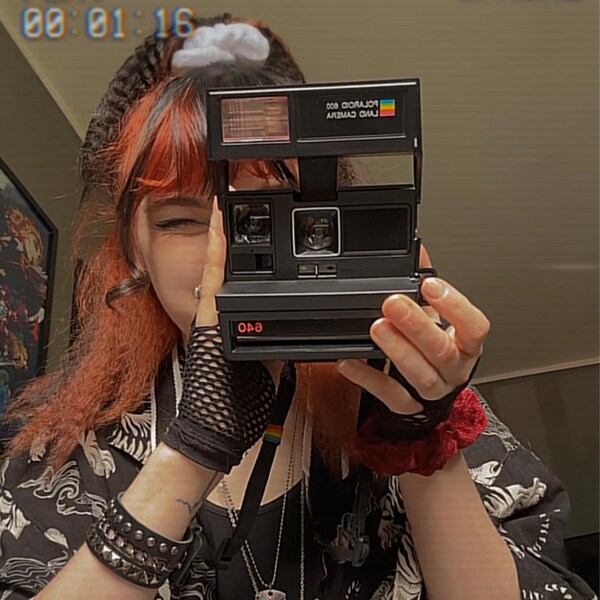 Polaroid Supercolor 635 Instant Camera With Pack of New Polaroid 600 ...