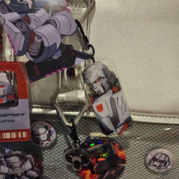 TFIDW | [bust] Acrylic Keychains - Etsy