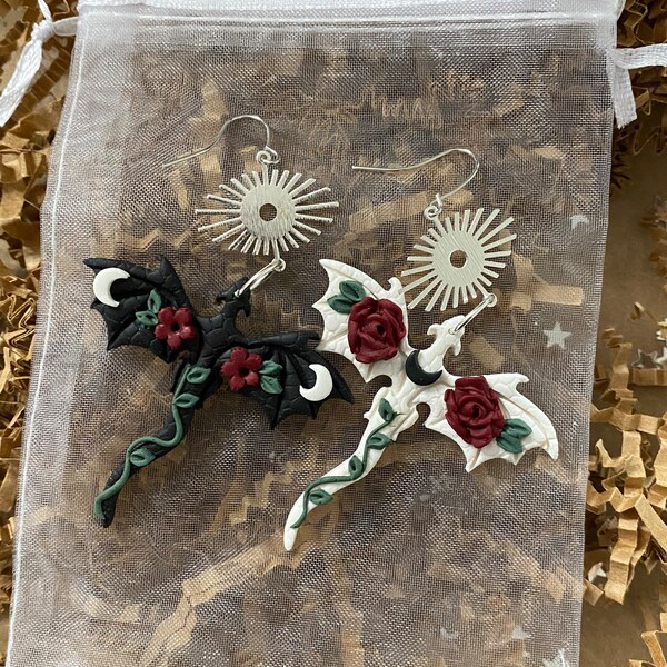 Gothic Dragon Earrings: Mismatched Fantasy Jewelry, Cosplay Goth ...