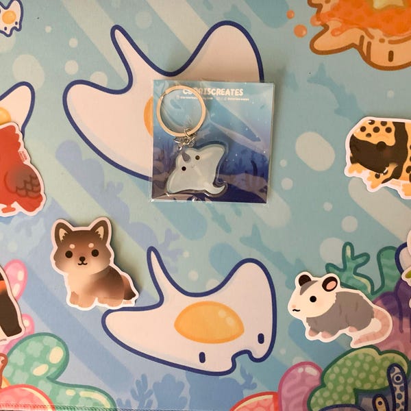 Manta Ray Acrylic Glitter Keychain | Kawaii Chibi Marine Animal Glitter ...