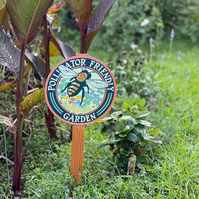 Bee Pollinator Friendly Garden Sign - Etsy