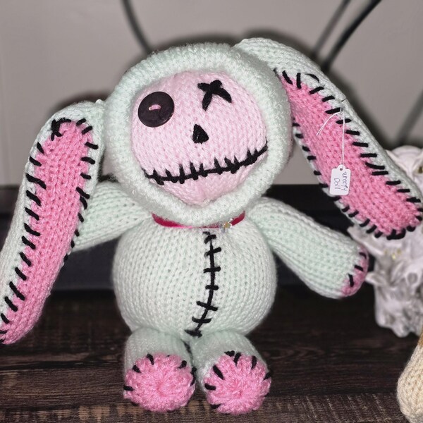 Circular KNITTING MACHINE PATTERN for Knitted Stuffed Gothic Goth Girl ...