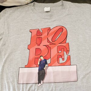 Hope in the Street NY HOPE Sign Photo Crewneck Unisex Shirt Tshirt ...
