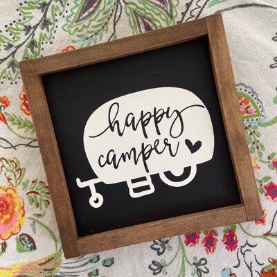Happy Camper Sign / Camping Decor - Etsy
