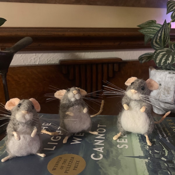 Little Grey Mouse - Etsy