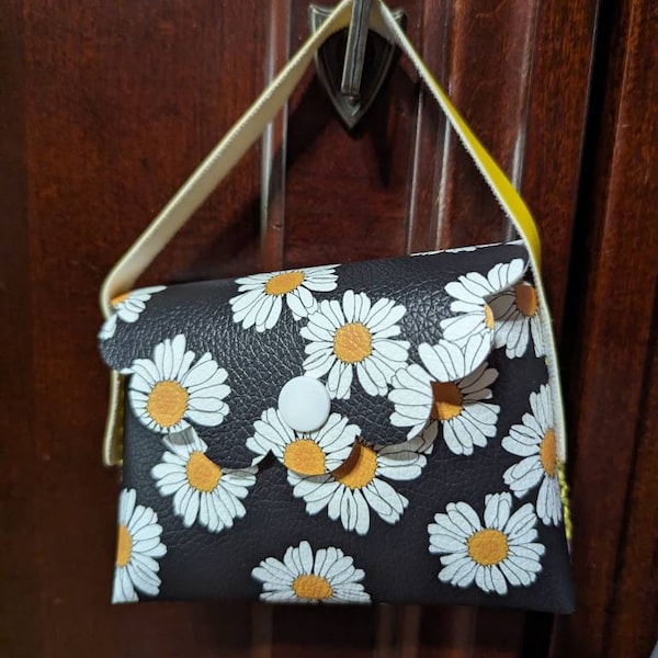 Purse Bag SVG Template | Hand Stitched Faux Leather Handbag Sewing ...