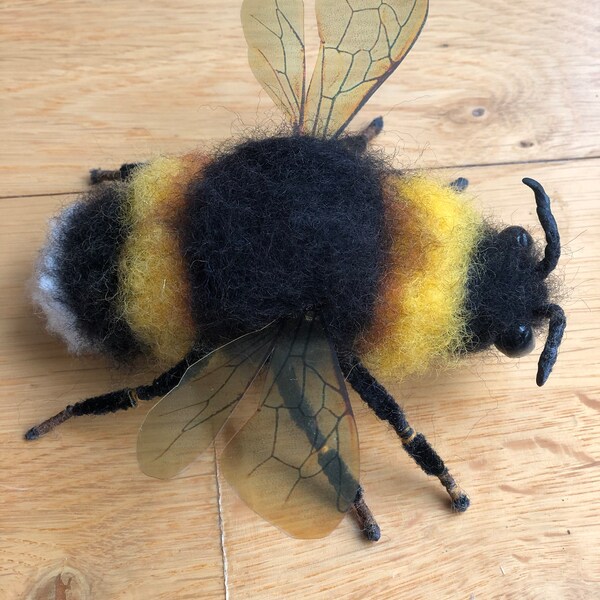 Needle Felted Bumble Bee Tutorial - Mr Bumbley Bee - Etsy UK