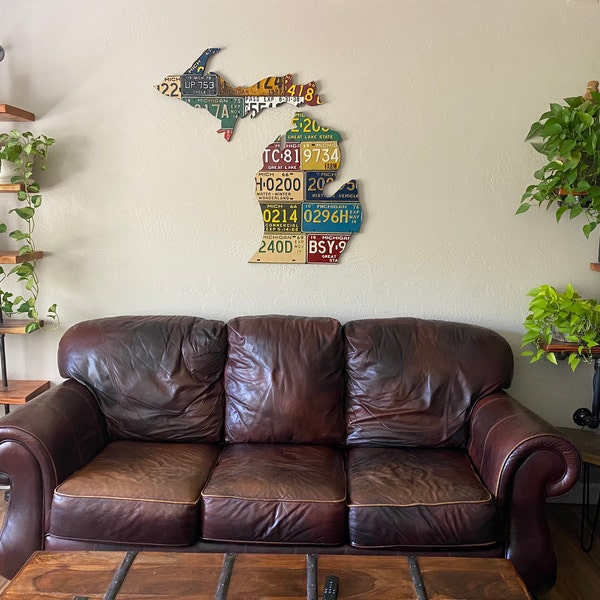 License Plate World Map!! Continents Made Out of Genuine License Plates ...