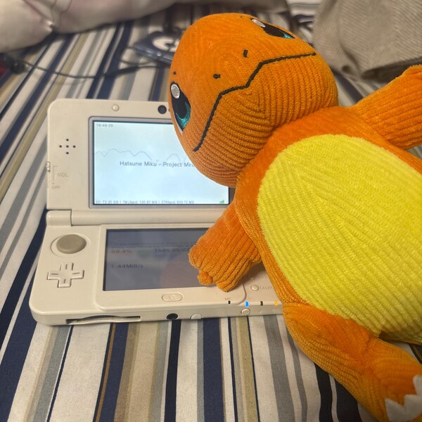 Custom Nintendo new 3DS With Neon Faceplates, 128 GB Microsd, Charger ...