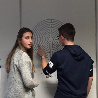 Labyrinth Maze Wall Decal Vinyl Stickers Abstract Pattern Home Interior ...