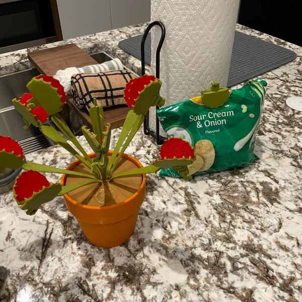 Venus Flytrap Snack Clips 3D Printed Plant | Each Trap is A Bag Clip ...