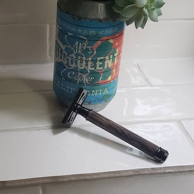 Unisex Reusable Safety Razor With Bamboo Handle & Travel Bag Eco ...