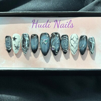 Stunning Acubi-style Nails Deep Blue Ombre Press on Nails Sparkling ...