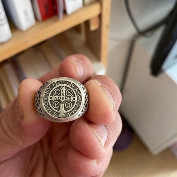 St Benedict Medal Signet of Exorcism Cross Ring Jewelry Mens Religious ...