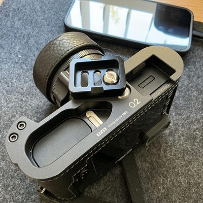 LIM'S Genuine Italy Leather Camera Half Case & Dovetail Plate for Sony ...