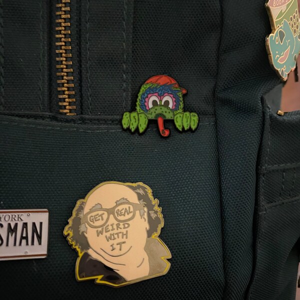 Peeping Phanatic Pin - Philadelphia Phillies, the Phanatic - Etsy