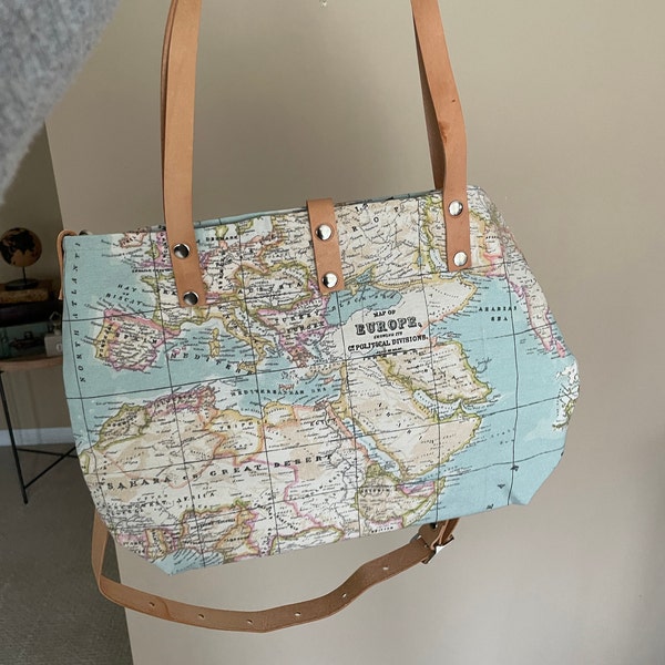 World Map Tote Bag With Zipper, Cute Canvas Shoulder Tote for Travel ...