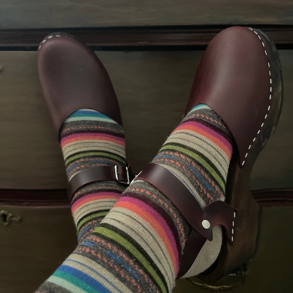 Swedish Classic Comfy Low Heel Clogs / Berkeley Light Tan Clogs ...