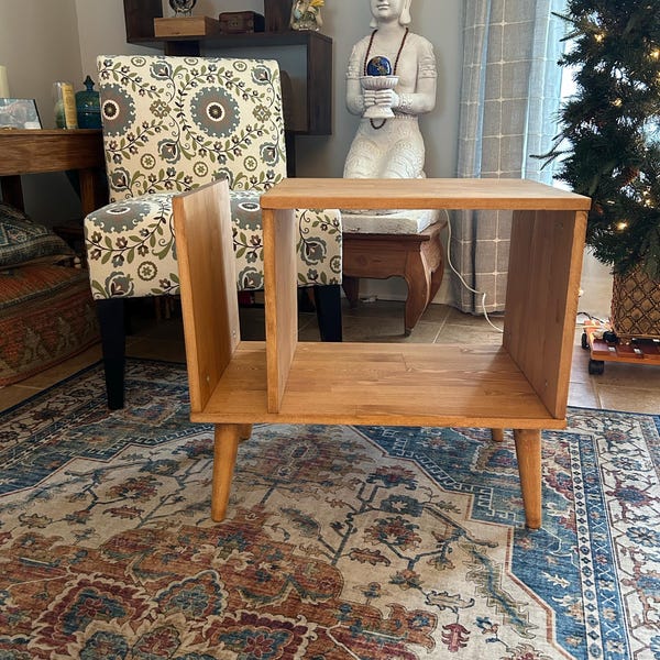 Rustic Display Table With Removable Glass Top, Vinyl Display Table ...