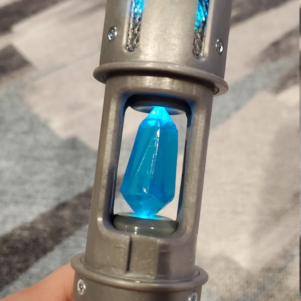 Custom Kyber Crystals! Work in Holocrons and Savi Workshop Lightsabers ...