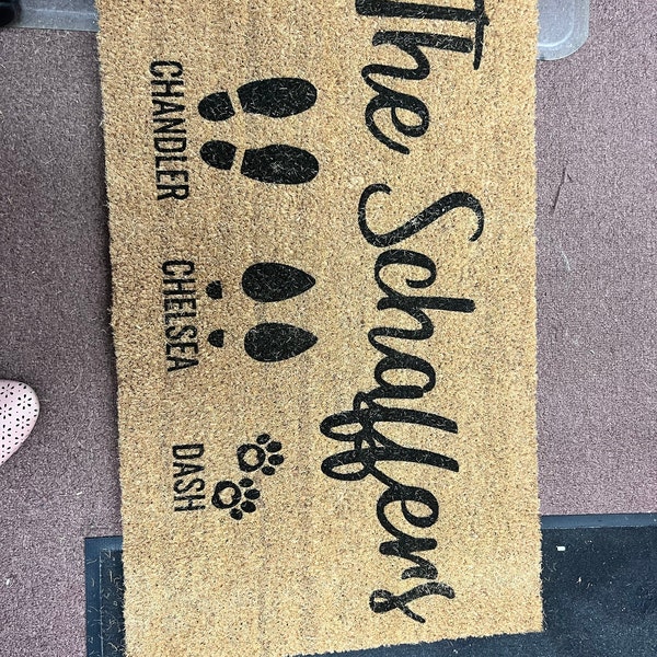 Custom Footprint Family & Pet Name Doormat, Custom Door Mat, Pet Owner ...