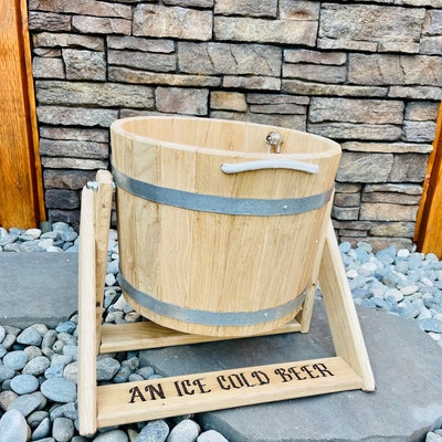 Wooden Oak Bucket 10L 15L Rustic Whiskey Barrel / Round Water Pail With ...