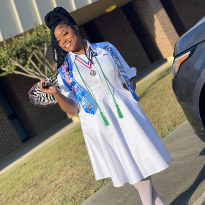 White Scrub Dress Nurse Uniform for Graduation Pinning - Etsy