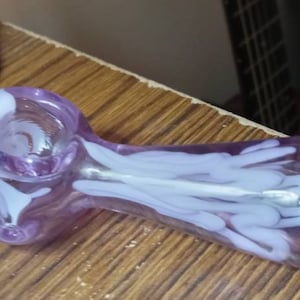 Flower Glass Pipe Glow in Dark Glass Pipe Beautiful Aesthetic Pipe ...