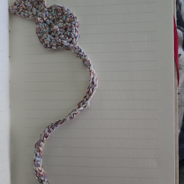 Crochet Heart Bookmark Pattern - Etsy