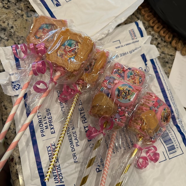 Princess Tiana Chocolate Covered Rice Krispies, Princess Party, Party ...