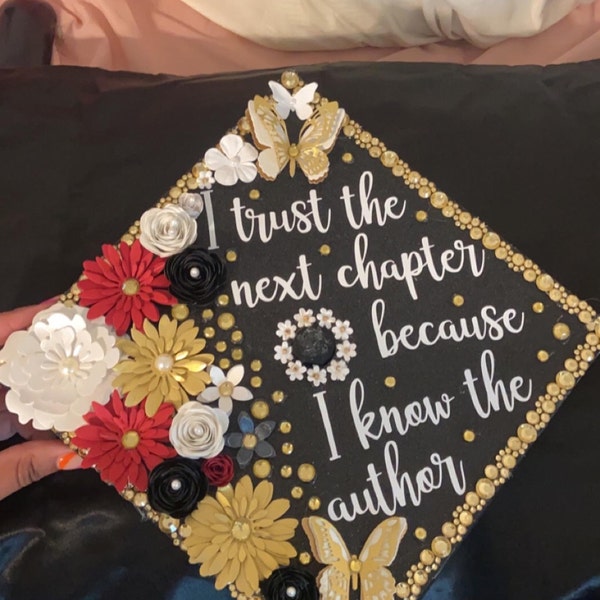Graduation Cap Topper - I Wanted to Give up but Then I Remembered Who ...