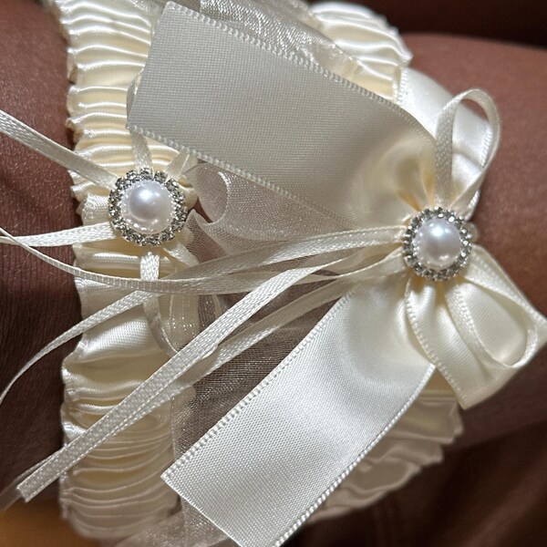 Ivory Bridal Garter, Ivory Wedding Garter, Ivory Garter Set, Bridal ...