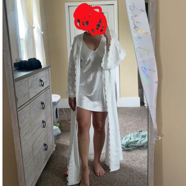 Long Bride Robe With Train, Wedding Bride Robe, White Dressing Gown ...