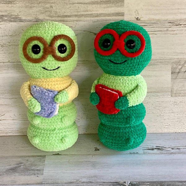 Blake Bookworm || Crochet Pattern PDF || Digital File Only - Etsy