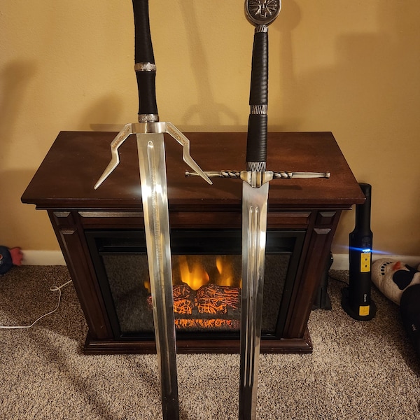 The Witcher 3 Wild Hunt Swords, Geralt of Rivia Cosplay Swords, White ...