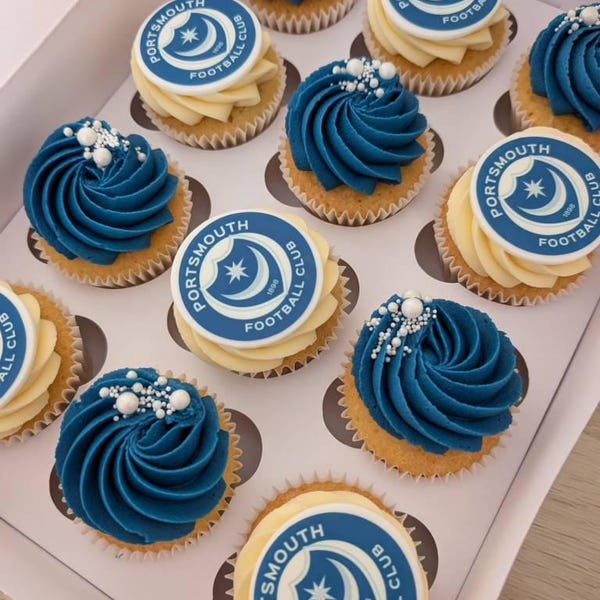 Cupcake Toppers - Personalised Edible Icing Discs 2" (50mm), 1.5" (38mm ...