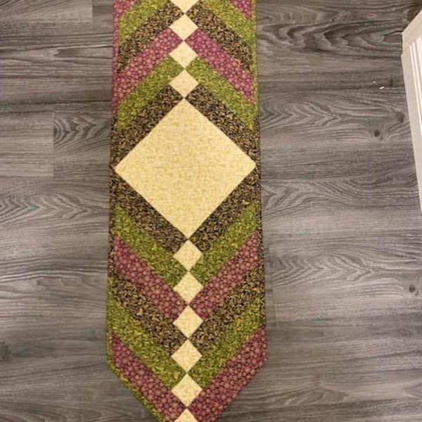 Digital PDF Pattern for "on the Run" Table Runner (approximately 14" X ...
