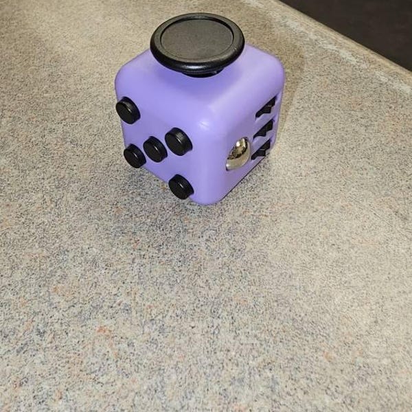 Fidget Cube (click, Spin, Flip, Glide, Roll, Breathe) Fidget Toy ...