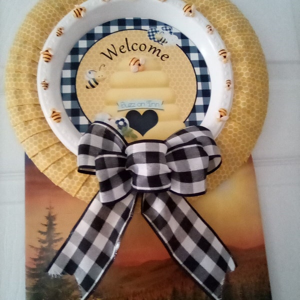 8" Round Bee Welcome Wreath Sign, Summer Wreath Sign, Personalize It by ...