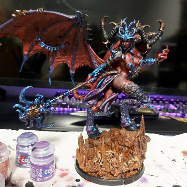 Dawnforged Guardian Pose1, Solstice Ray of Sol' Myr, Role Playing Game ...