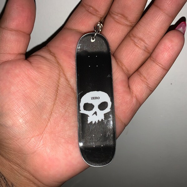 Skateboard Keychain - Skate Gadgets - Real Skateboards Decks Made of ...