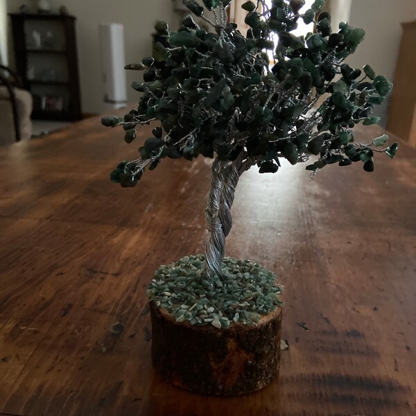 Emerald Crystal Tree: 500-chip Gemstone Sculpture on Wood Base - Etsy