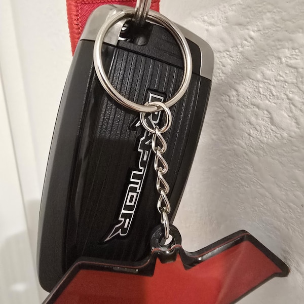 Red Hood Logo / Emblem Keychain From the Comics Character - Etsy