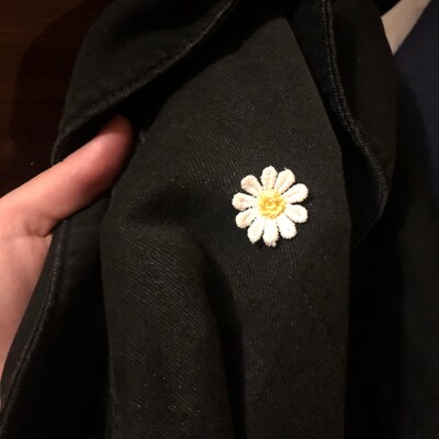 Set of 10 Daisy Flower Sew on Embroidered Patch Appliqués - Etsy