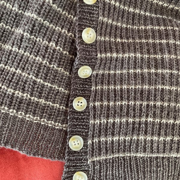 NAVY DAFFODIL / 15mm 8 Buttons / Dark Blue Wooden Buttons / Sewing ...