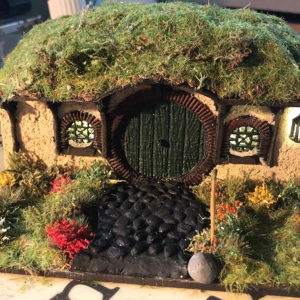 Hobbit Hole Diorama DIY Kit | Hobbiton, Gift, Geek, Creative, Fantasy ...